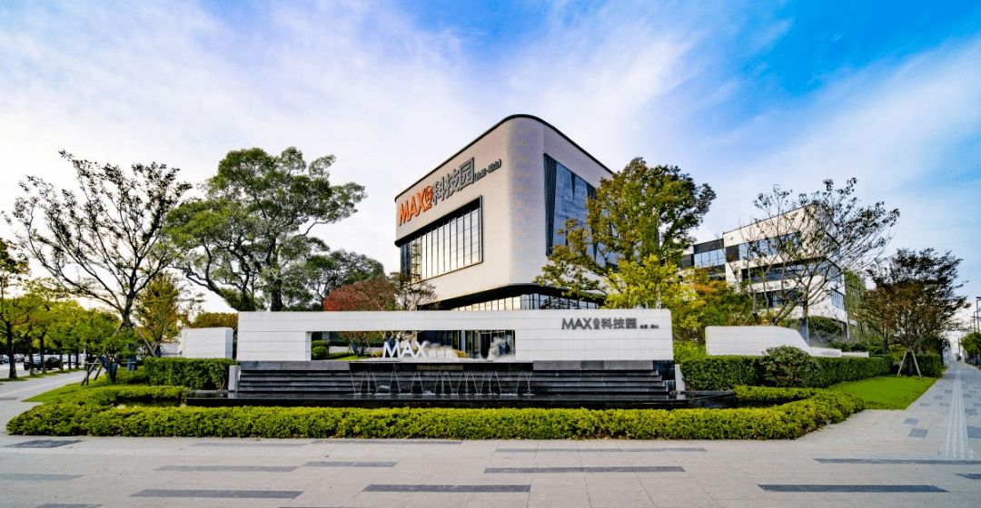 Nebula-b – Observe the microscopic world, and explore the infinite ...